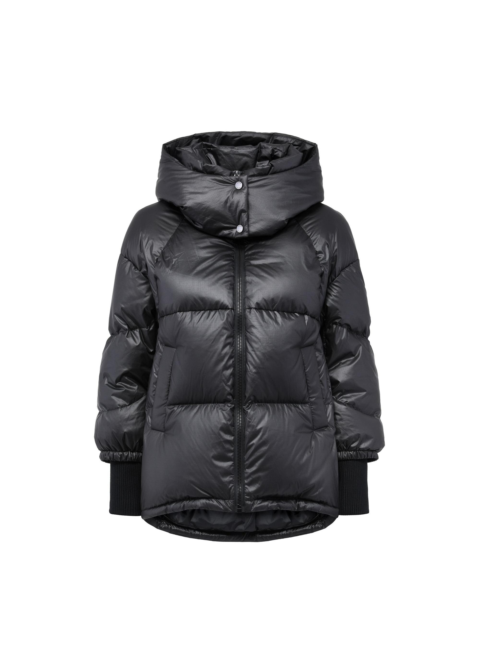 Czarna kurtka zimowa damska KURDT-0522-99(Z24) | OCHNIK