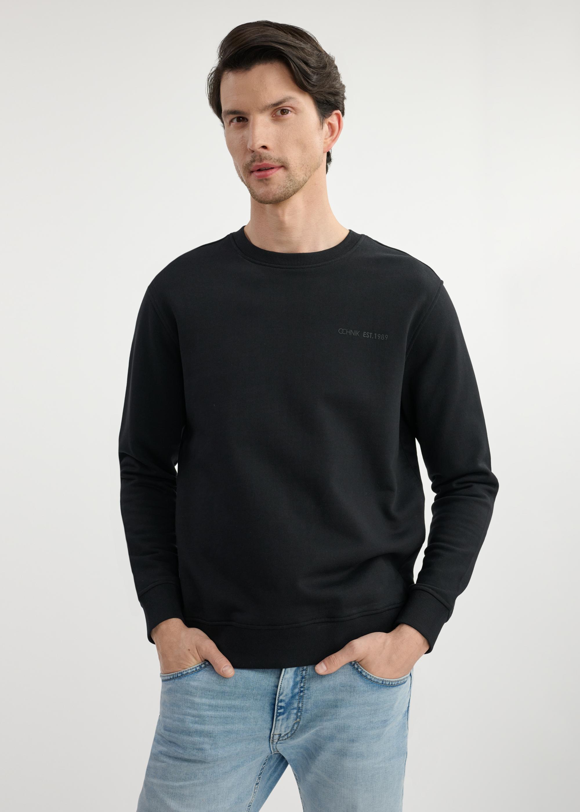 Czarna bluza męska bez kaptura BLZMT-0070-99(W25) | OCHNIK